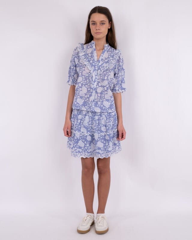 NEO NOIR Bluse Manet Belle Flower - Dusty Blue | Topper og bluser til ...