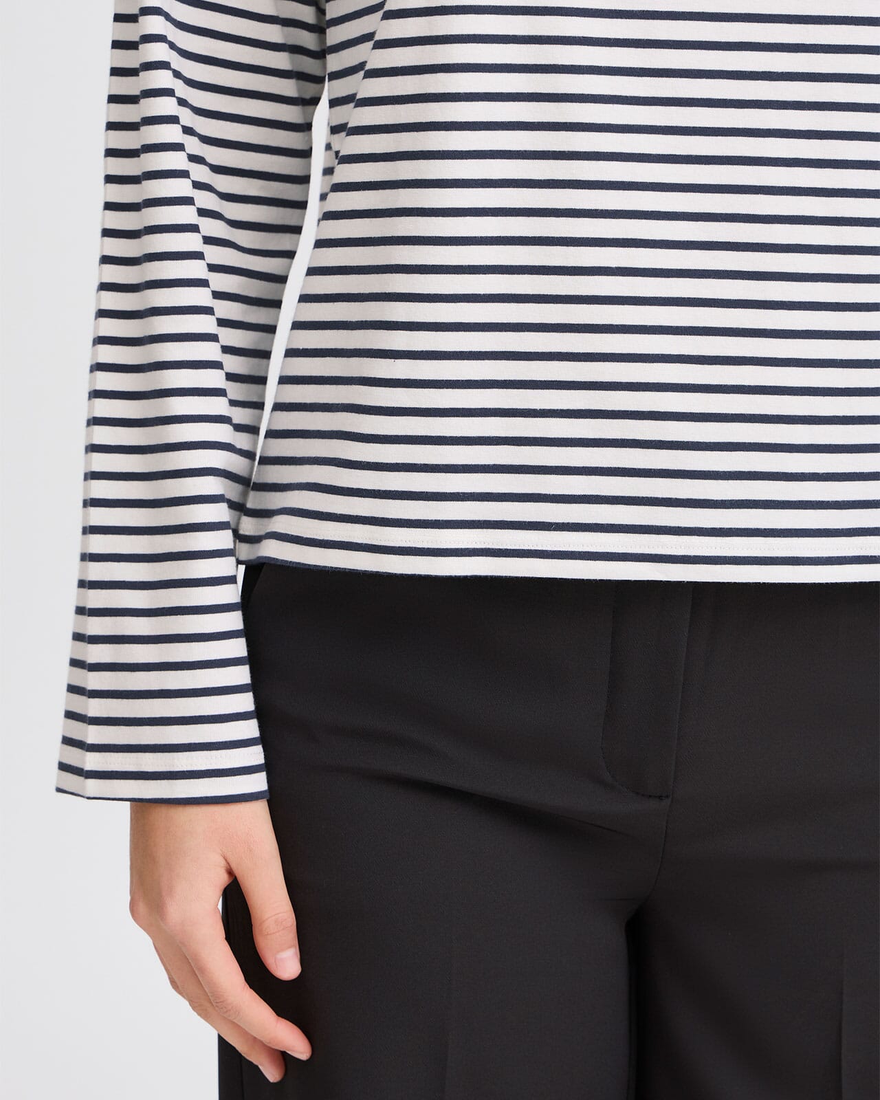 ICHI Topp Mira Boatneck LS - Cloud Dancer/ Total Eclipse