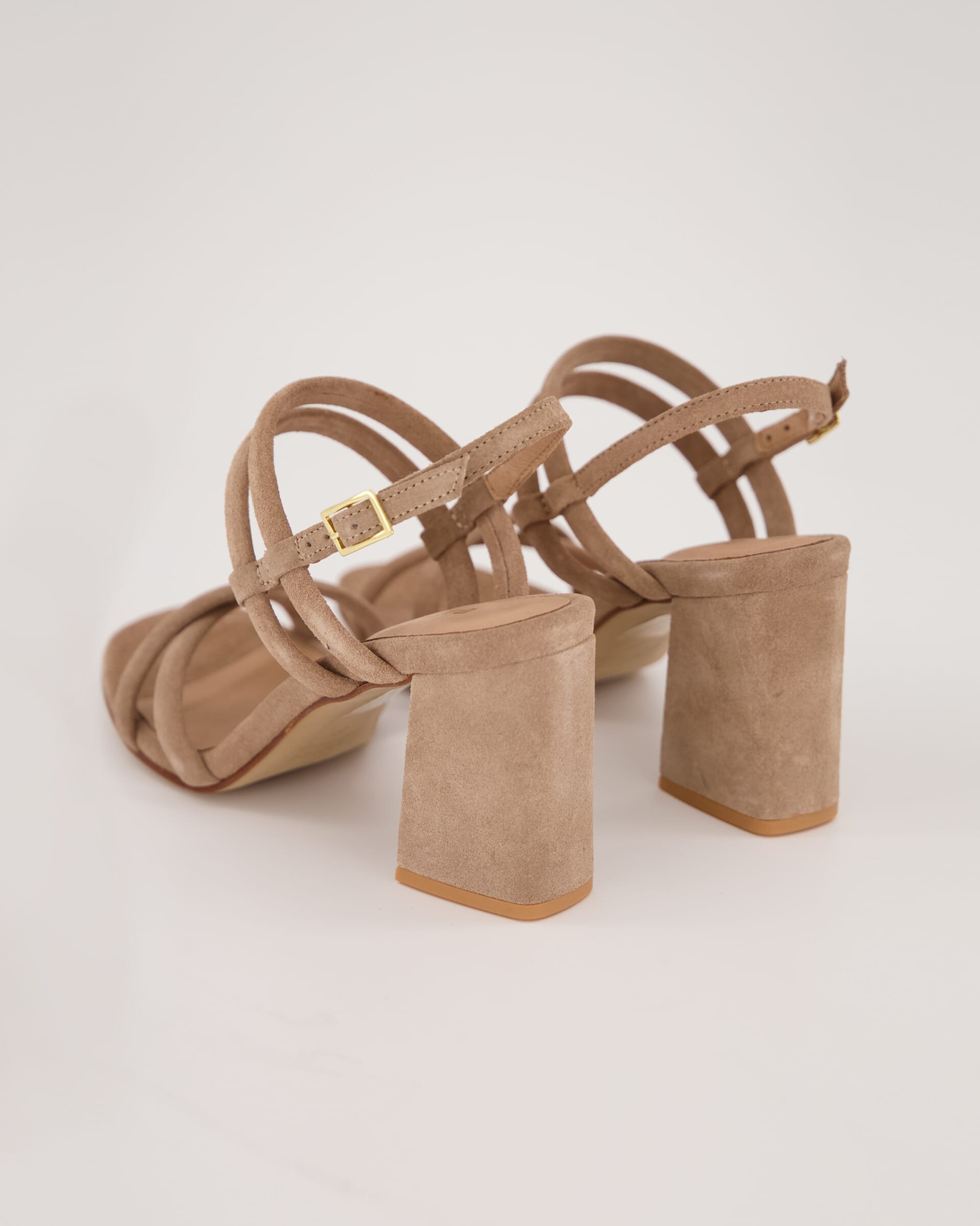 BIANCO Sandal Charlene Cross - Sand | Pumps, høye sandaler og pensko ...