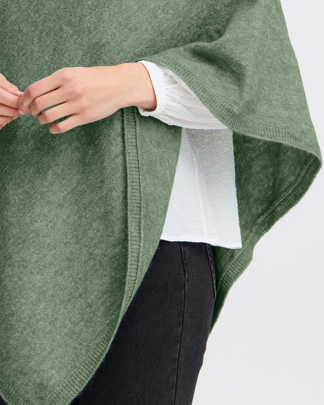 Fransa Poncho Sanny Ullmiks PO 1 - Laurel Wreath Melange | Ponchoer til ...