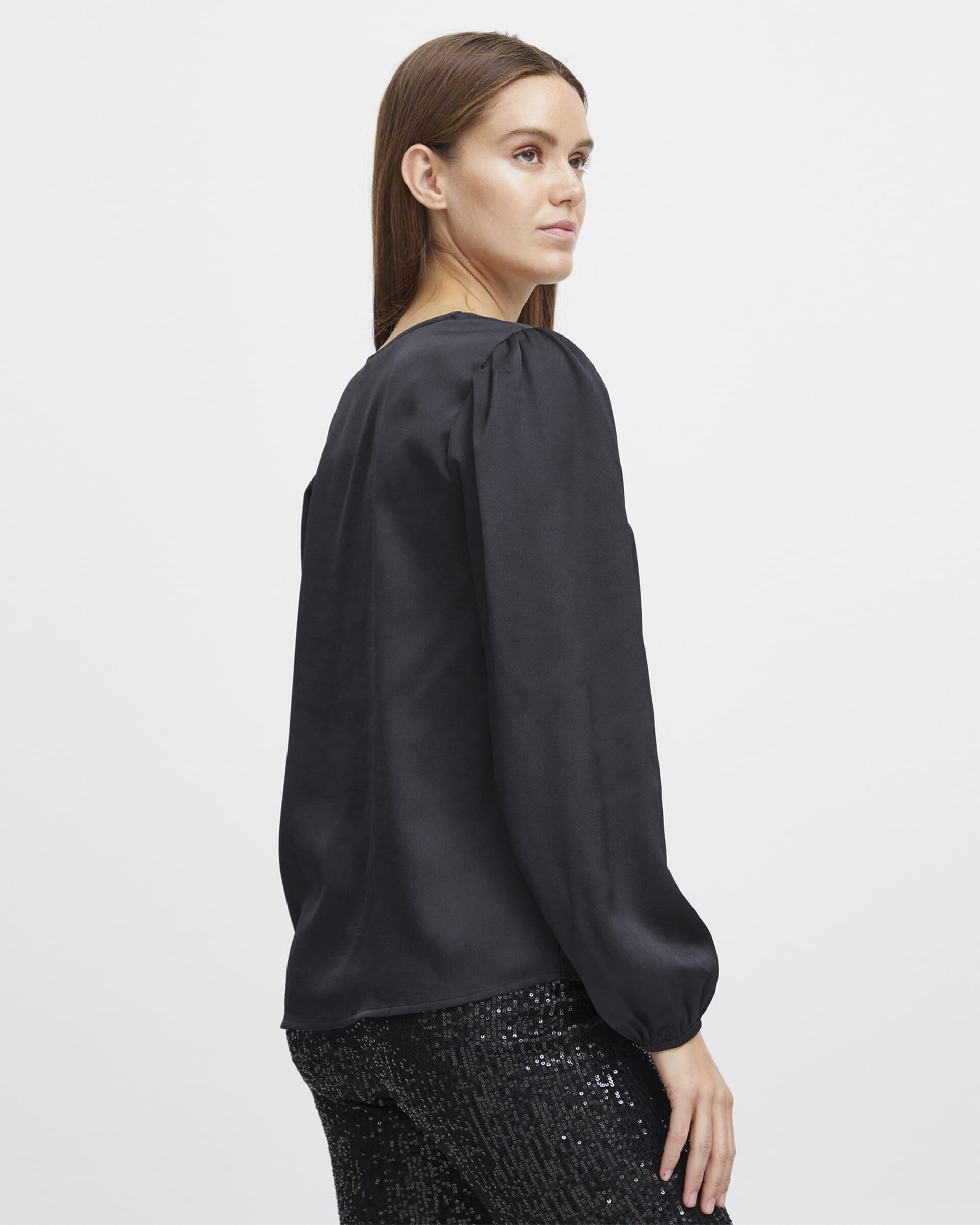 b.young Bluse Inara - Black | Bluser og overdeler til dame | FLOYD.no