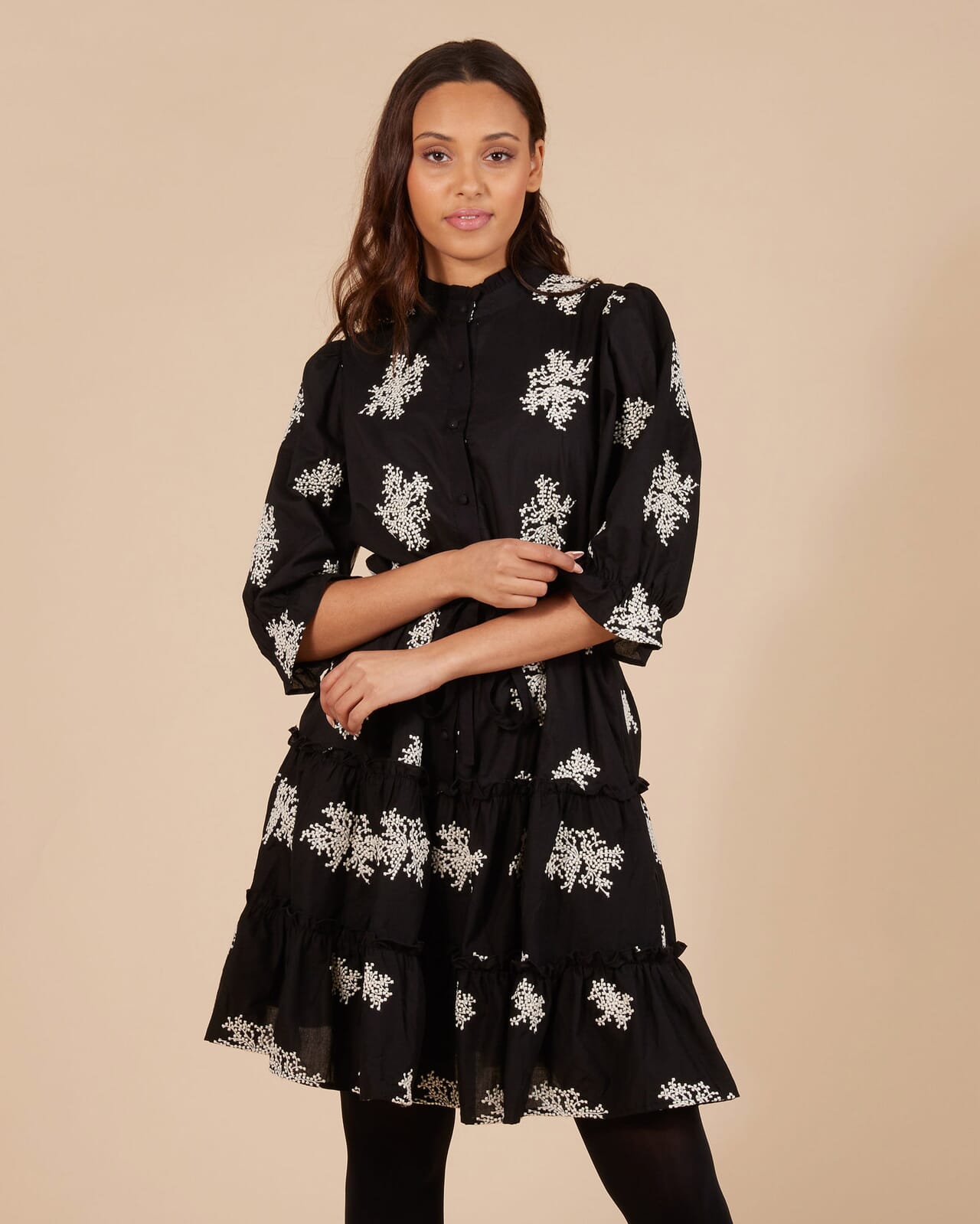 FLOYD Kjole Vida Embrodery - Black/ Offwhite | Kjoler med blonder ...