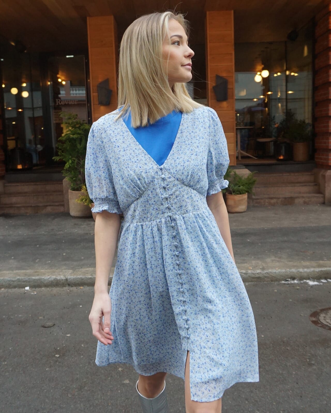 ONLY Kjole Amanda S/S - Cashmere Blue/ Alva leaf | Korte kjoler til hverdag og fest | FLOYD.no