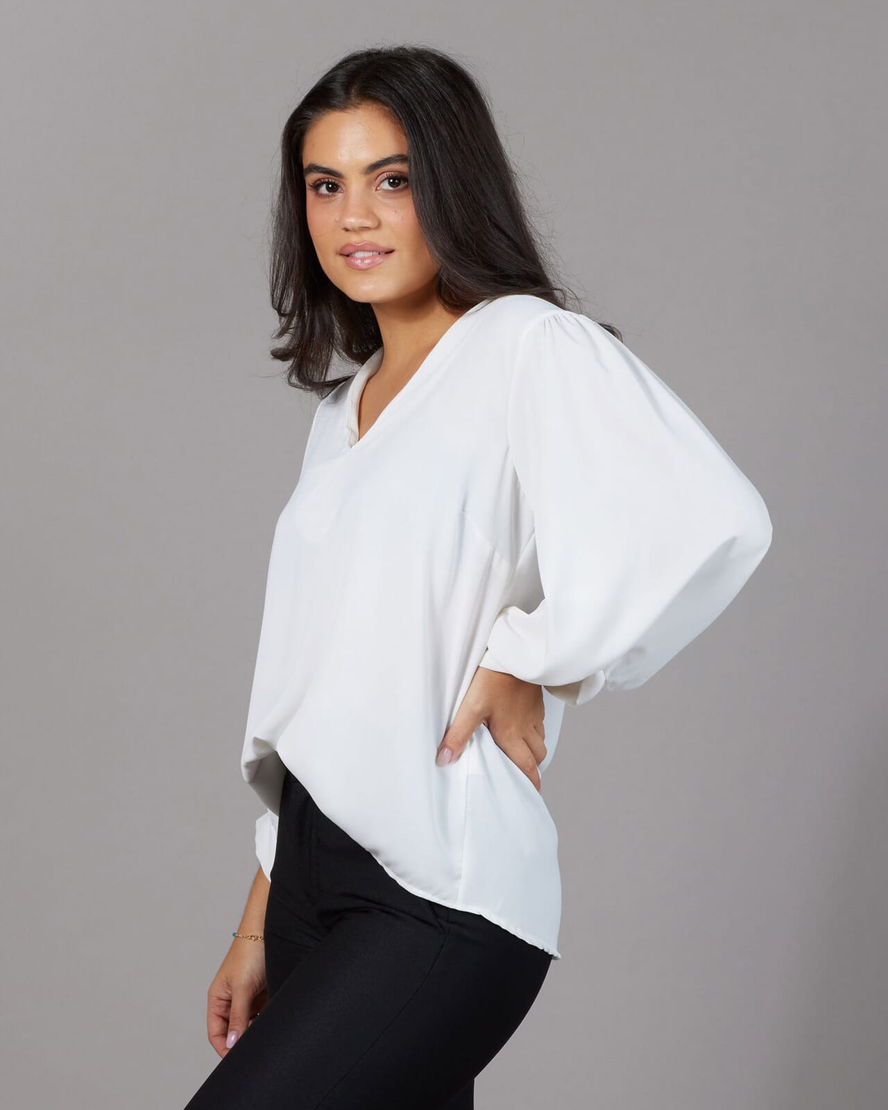 FLOYD Bluse Ling Uni - Offwhite - Hvite overdeler til dame