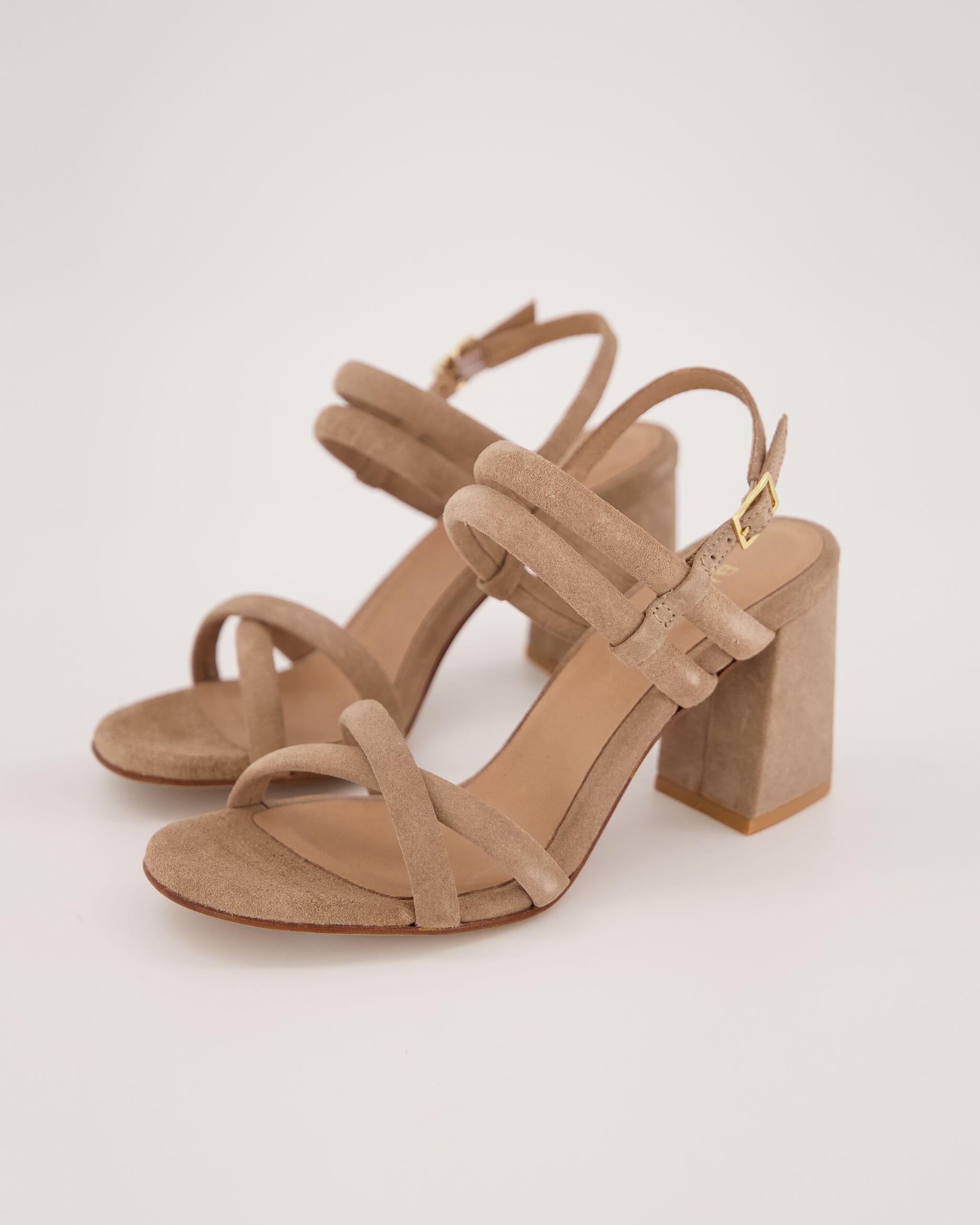 BIANCO Sandal Charlene Cross - Sand | Pumps, høye sandaler og pensko ...