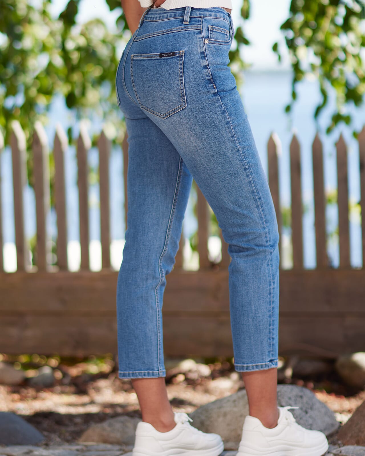 FLOYD Jeans Barbara 1016 - Medium J.Blue | Bukser til hverdag | FLOYD.no