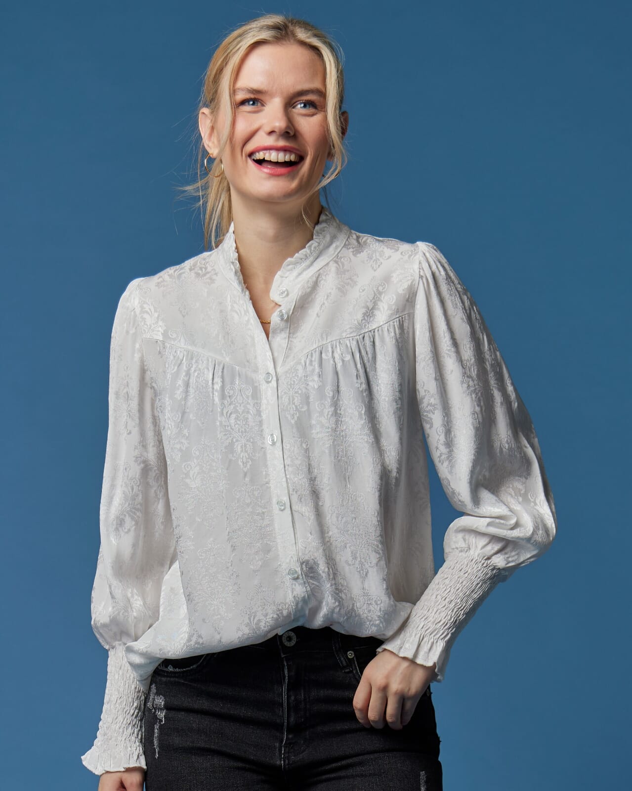 FLOYD Bluse Anisa - Offwhite | Bluser og skjorter til dame | FLOYD.no