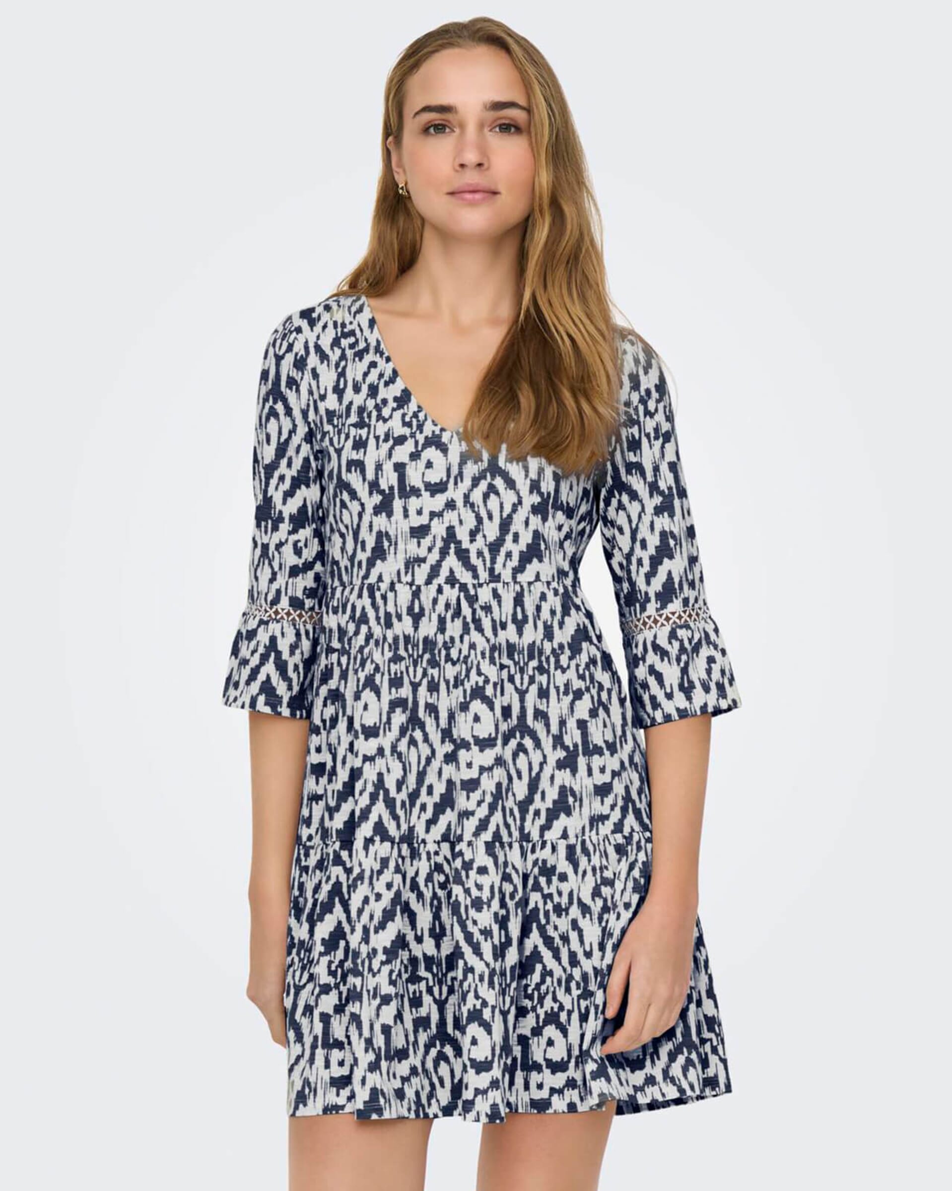 JDY Kjole Dora Dodo 3/4 Short Lace - Birch/ Estate Blue Ikat ...