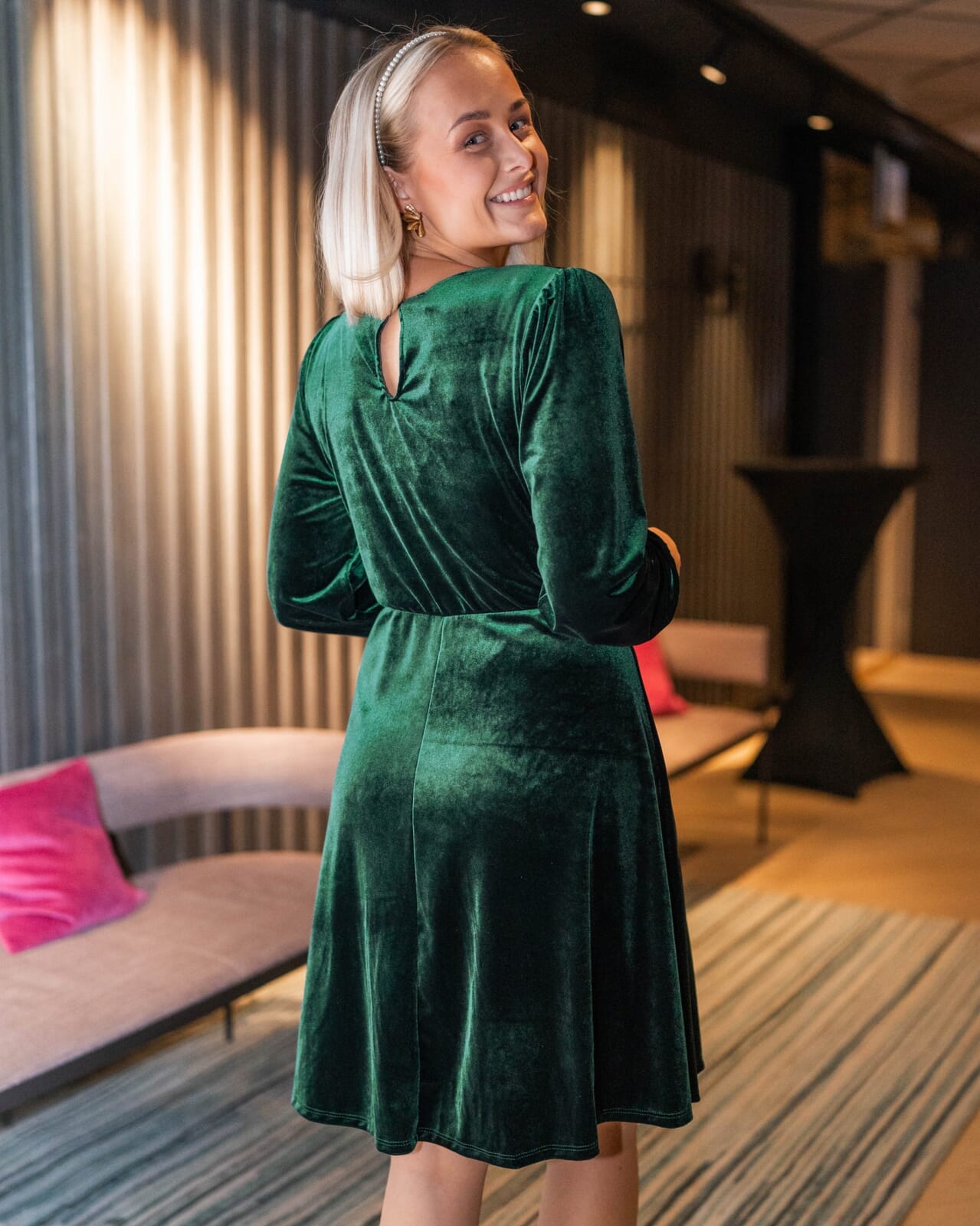 FLOYD Kjole Celina Velvet - Dark Green | Festkjoler | FLOYD.no