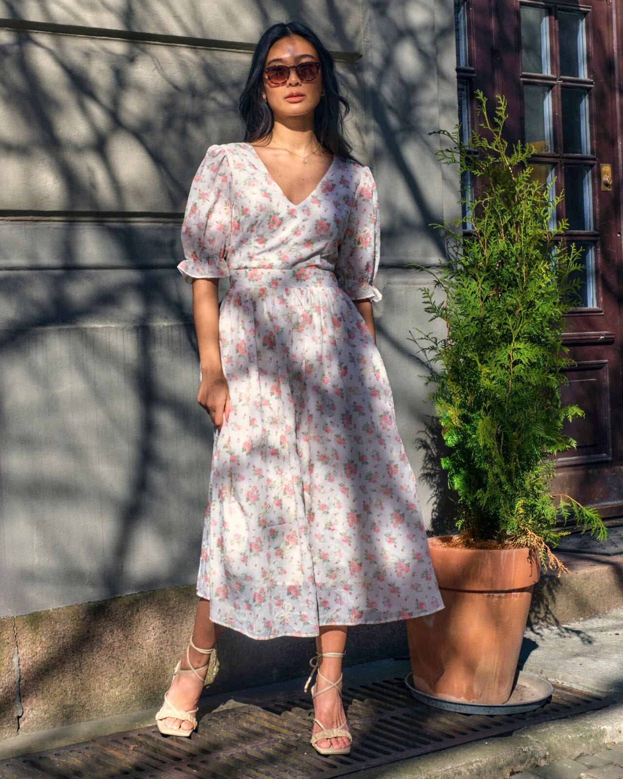 FLOYD Midikjole Helen Flower - Pink