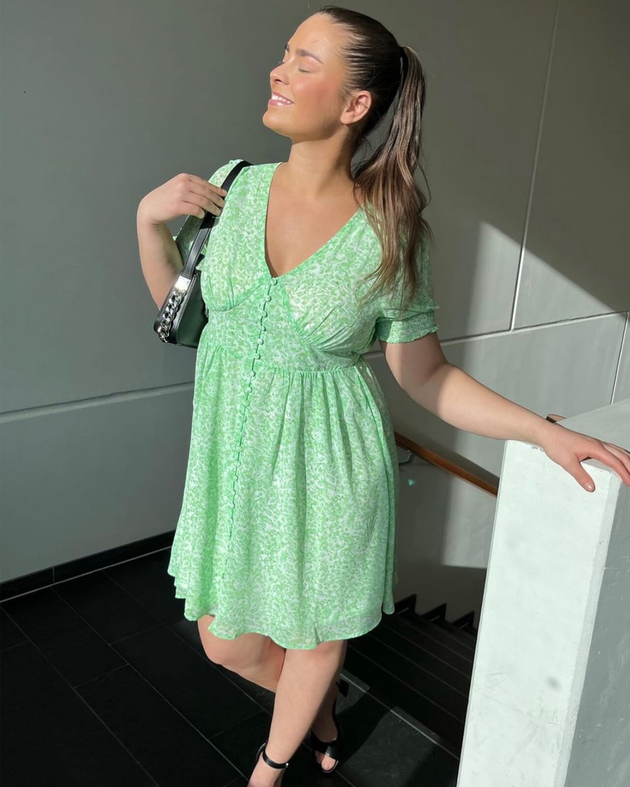 ONLY Kjole Amanda S/S - Summer Green/ Tanya flower | Korte kjoler til hverdag og fest | FLOYD.no