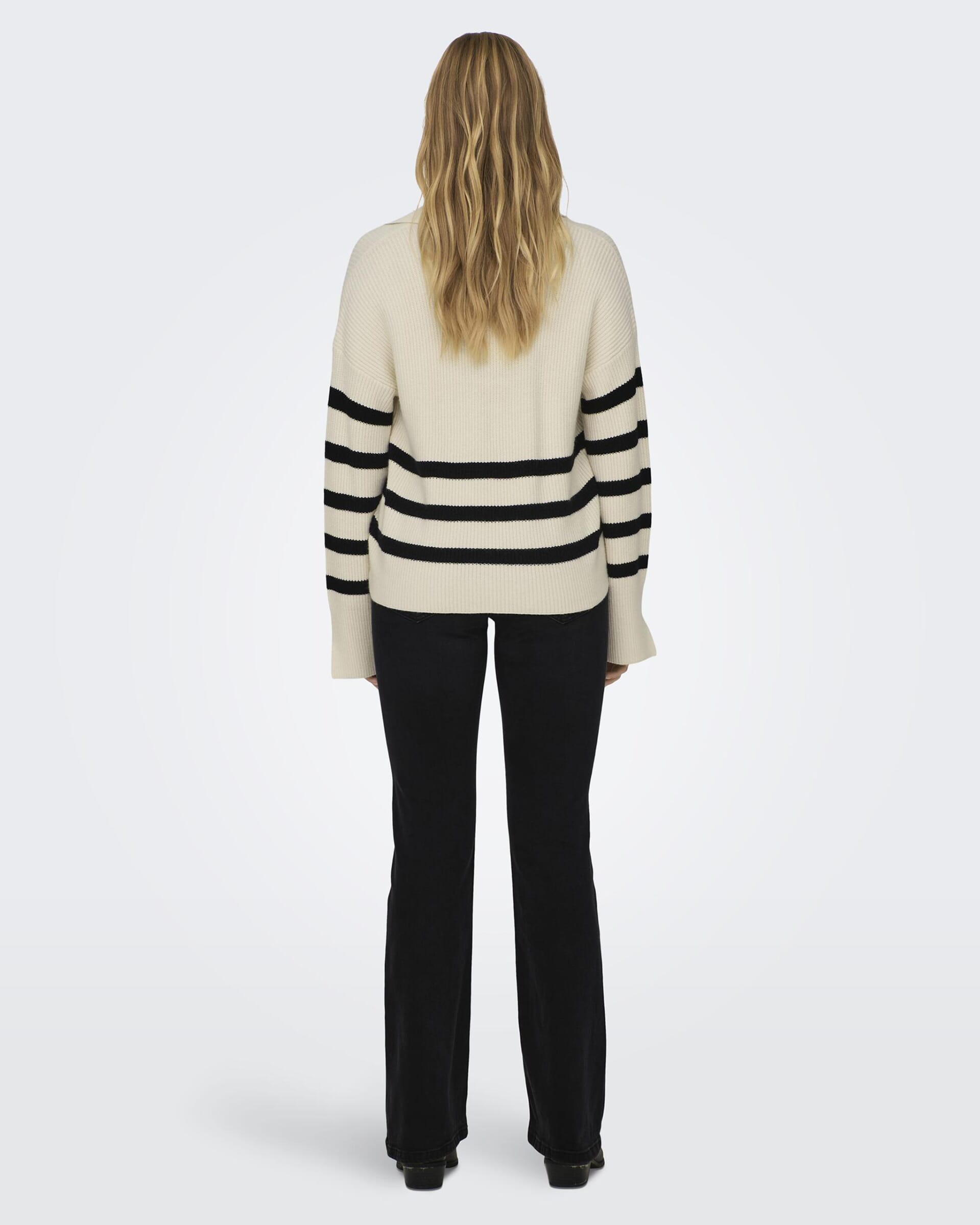 ONLY Strikkegenser Monna LS Split Neck Collar - Cloud Dancer/ Black ...