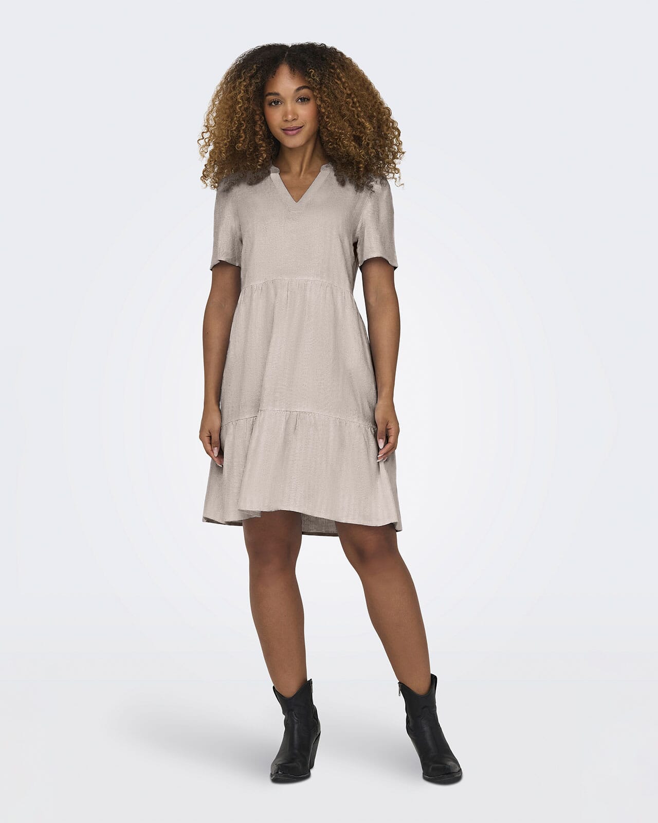 ONLY Kjole Tiri-Caro S/S V-neck Lin - Pumice Stone