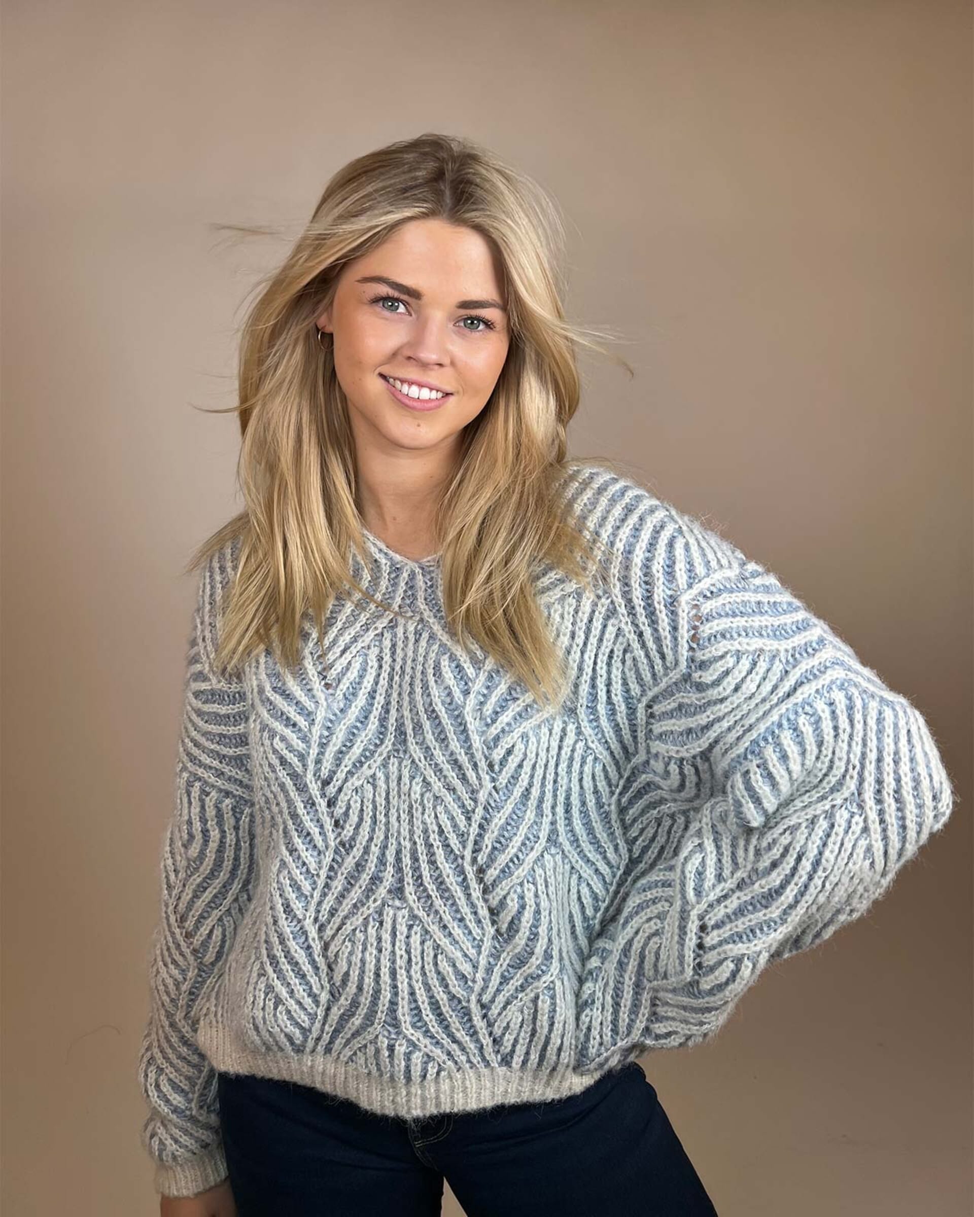 ONLY Strikkegenser Elin Life LS V-neck - Cloud Dancer Soft Chambray Spacedye