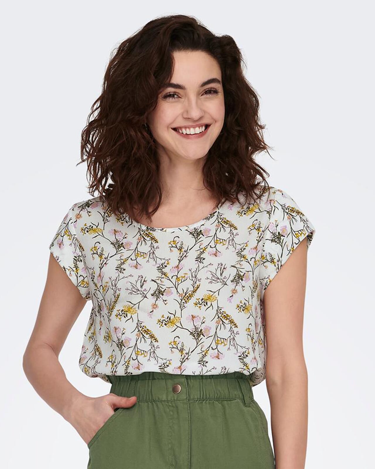 ONLY Topp Vic SS - White/ Stilky flower | Topper | FLOYD.no