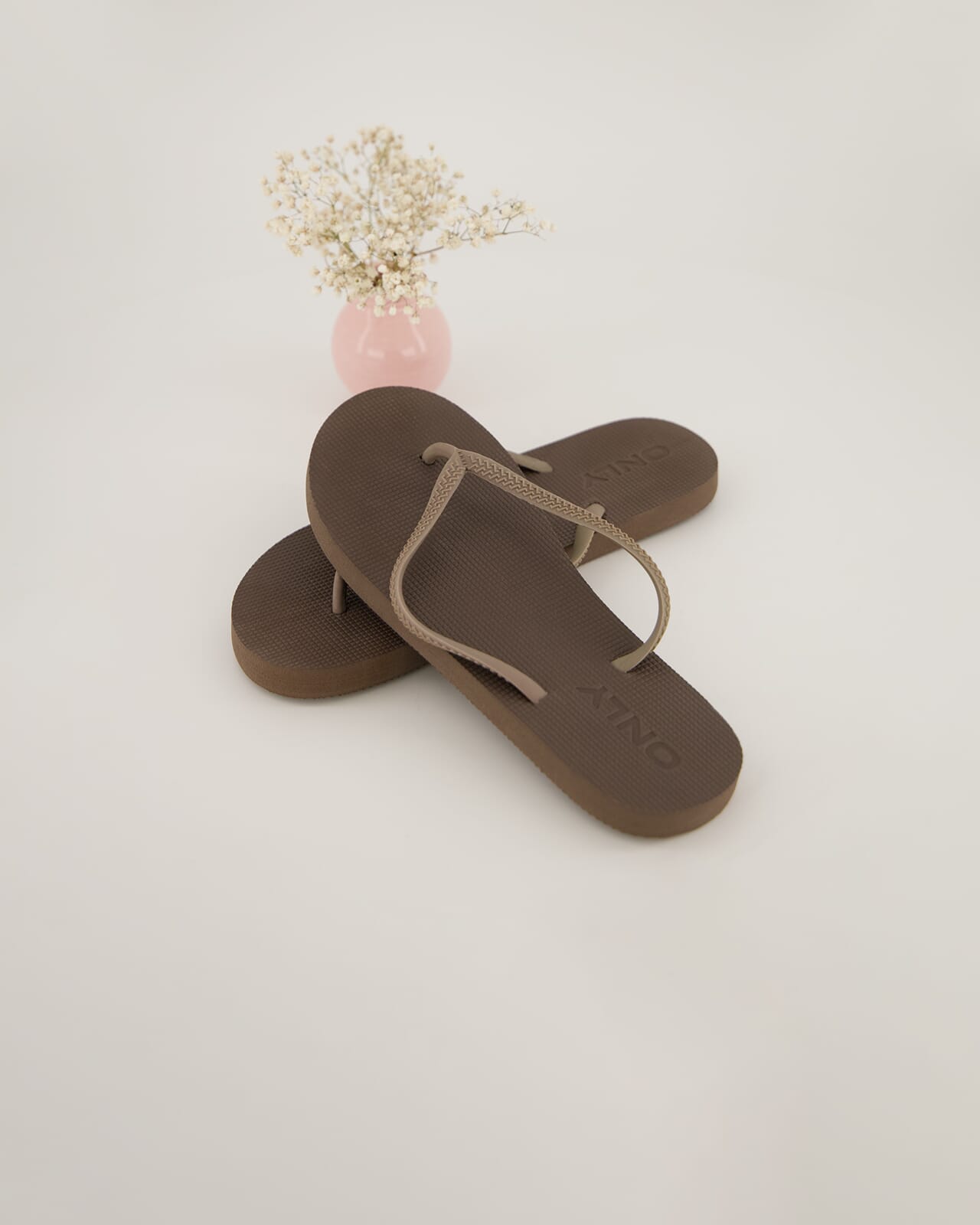 ONLY Flip Flop Lucy - Walnut | Slippers | FLOYD.no