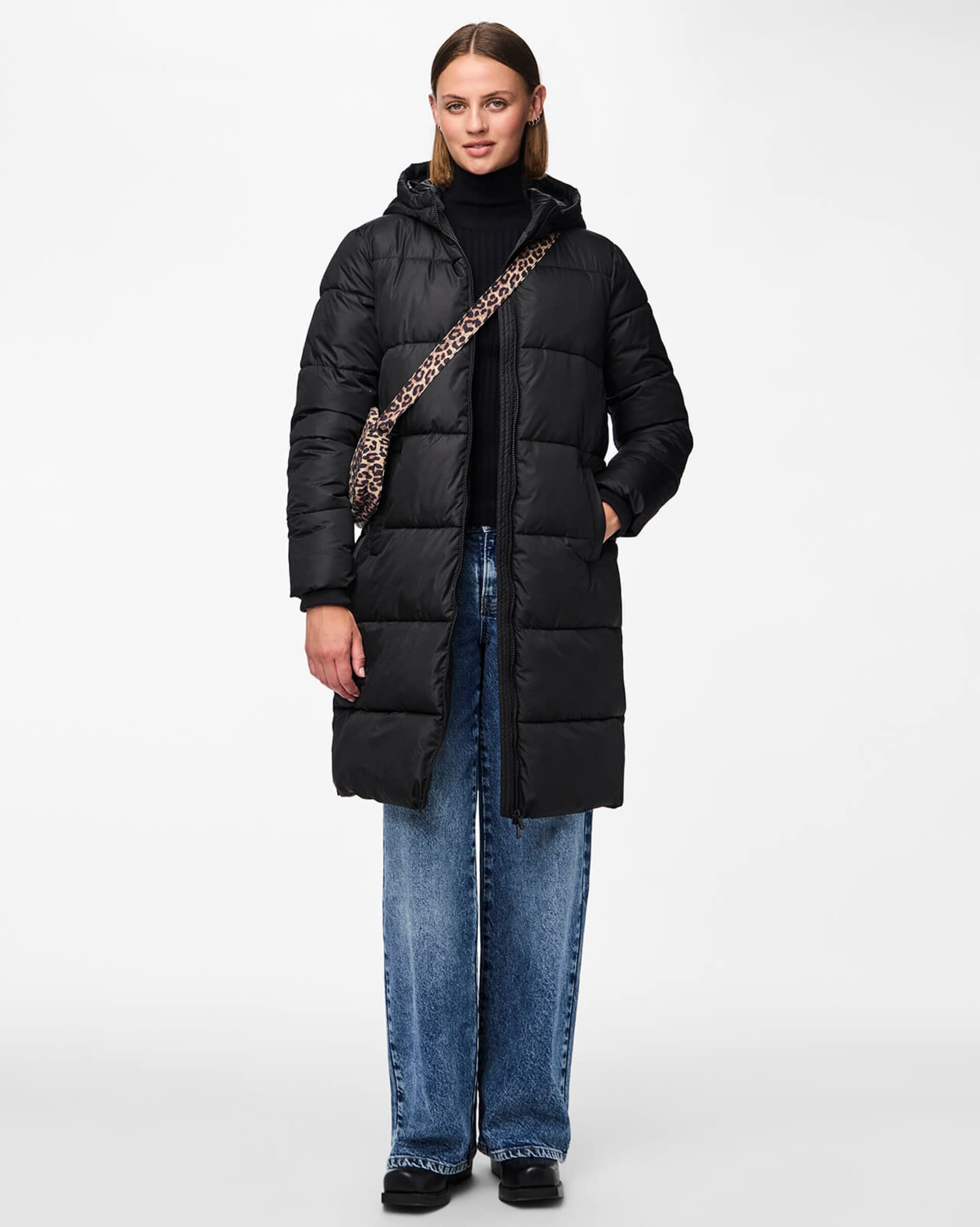 PIECES Boblejakke Bee New Long Puffer - Black