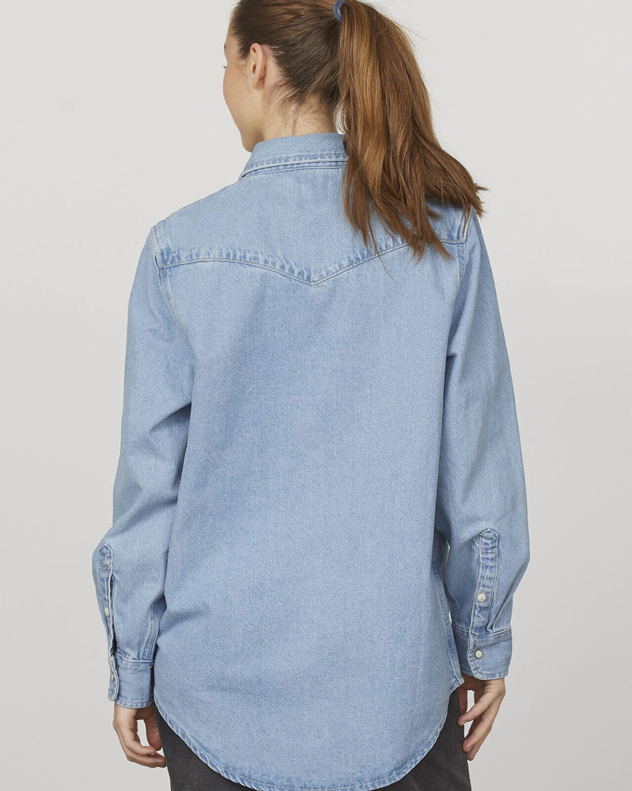 SISTERS POINT Denimskjort Osa SH - Light Blue Wash | Skjorter til dame ...