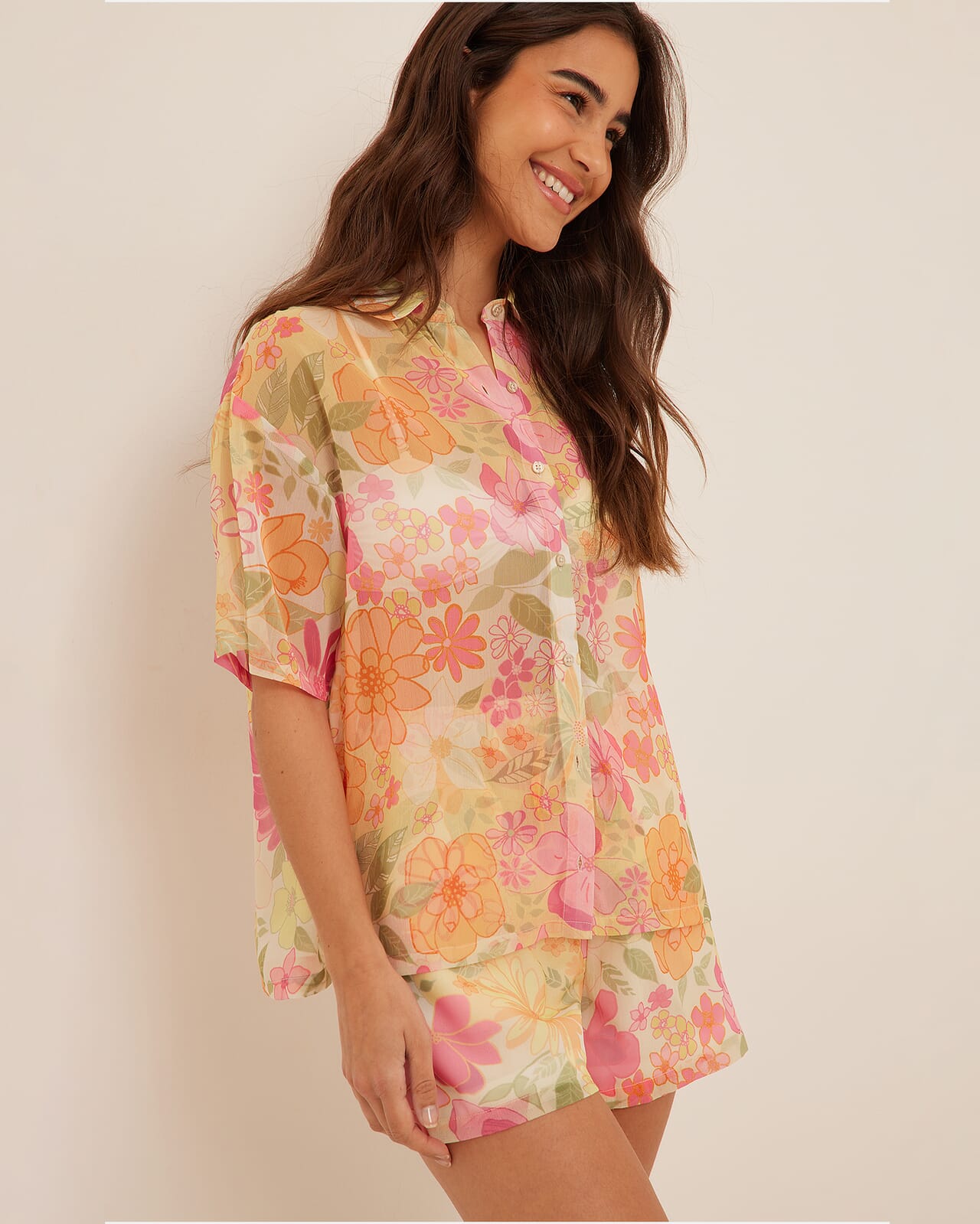 Dani Pavlica x NA-KD Skjorte Oversized Short Sleeve Recycled - Flower ...