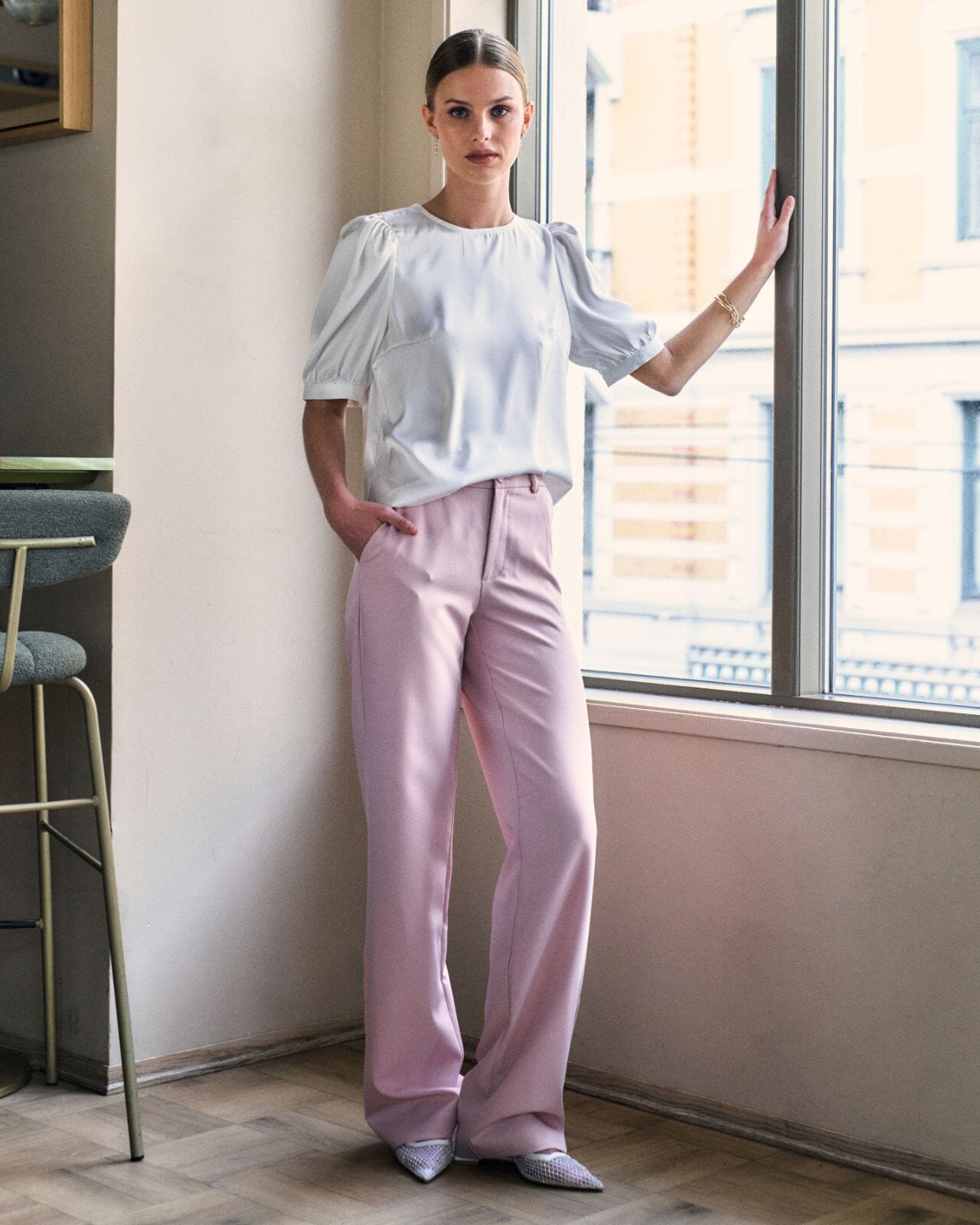 FLOYD Dressbukse Alana Straight YW24 - Light Pink